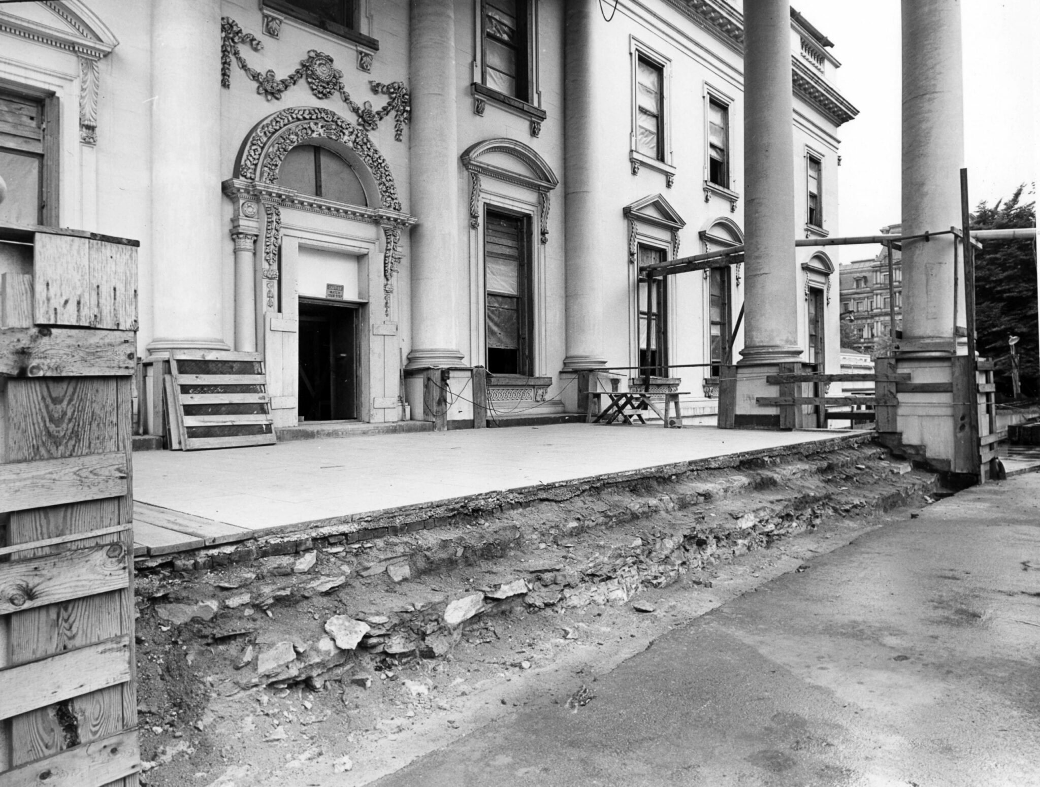 Exterior Photos of Truman Reconstruction of White House