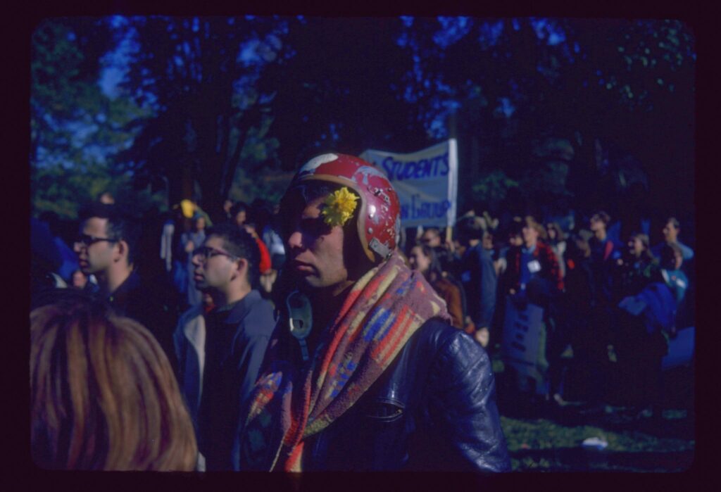 Incredible Photos of 1967 March on Pentagon Against the Vietnam War