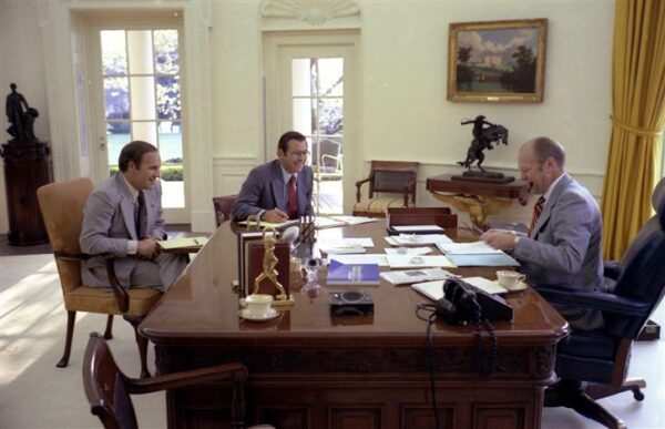 The 1975 Handover of Power at the White House: How Dick Cheney Replaced ...
