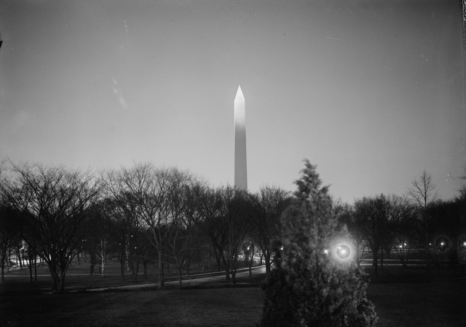 A Nighttime Look at the Washington Monument