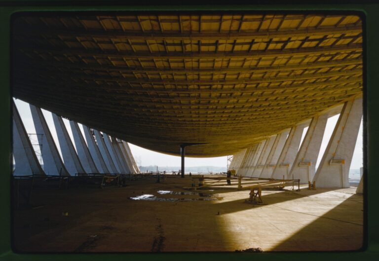 Old Photos of Dulles Airport Under Construction - Ghosts of DC