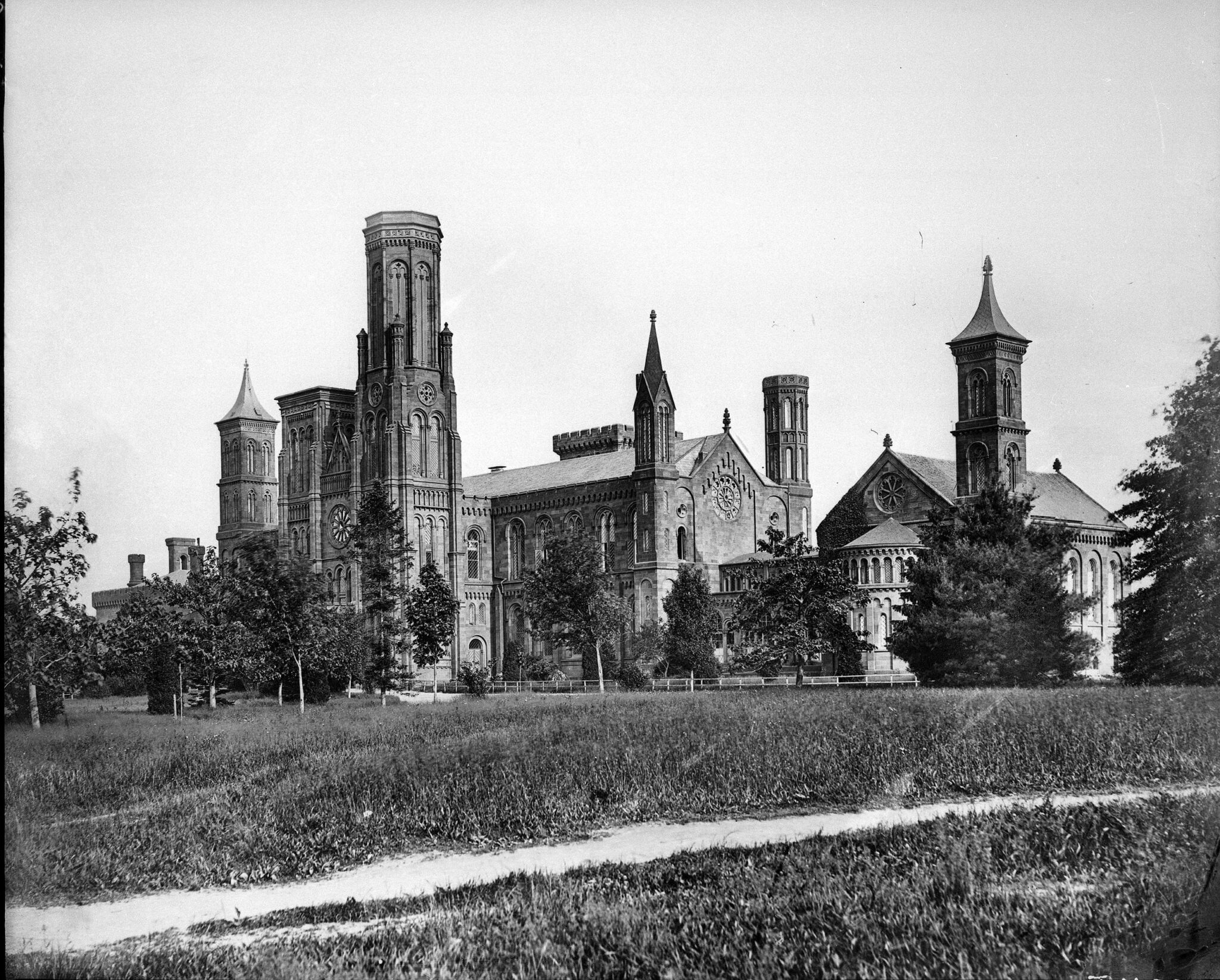 The Enduring Legacy of the Smithsonian Castle: A Symbol of Knowledge ...