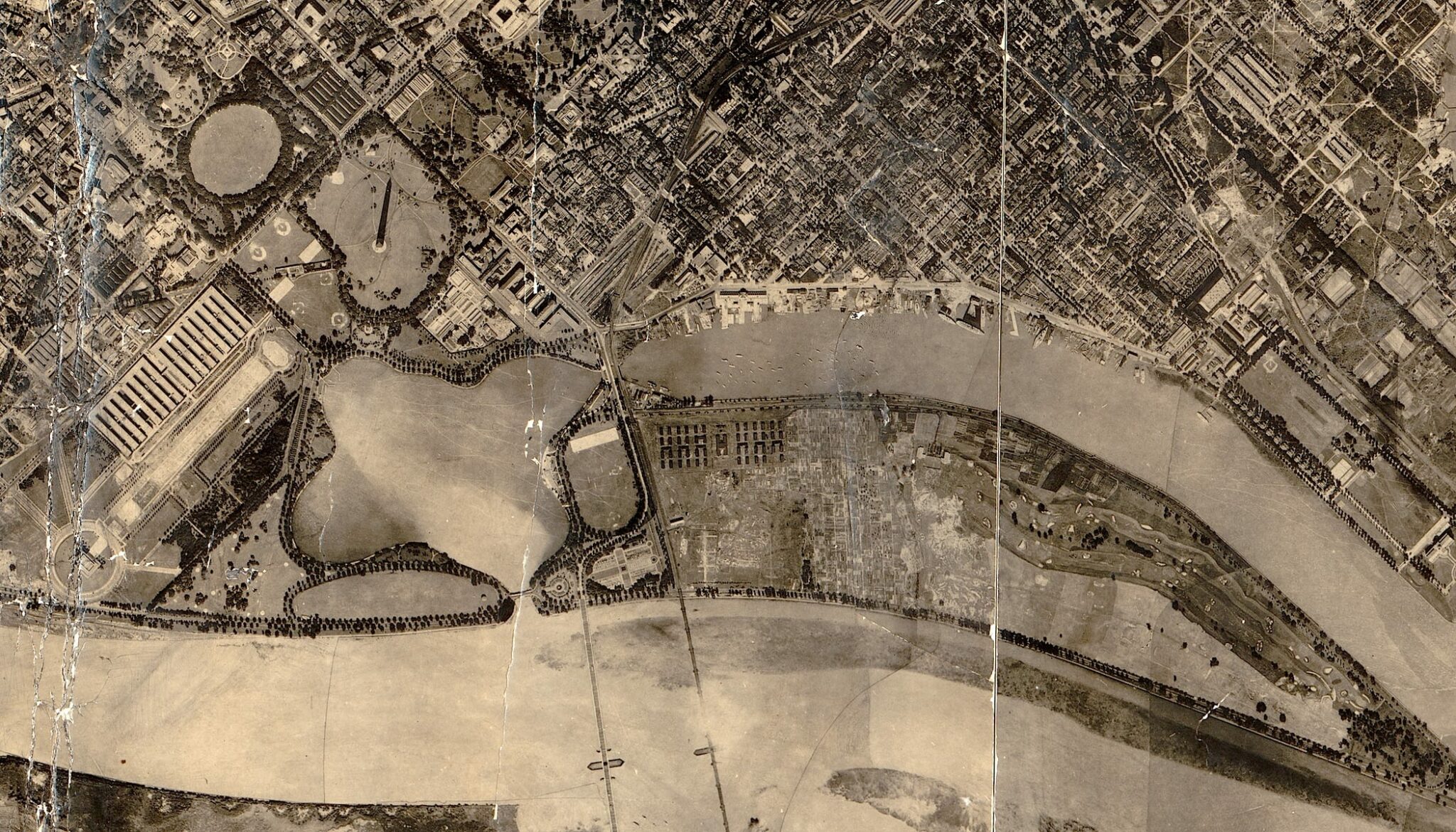 1942 Photo of Friendship Heights Gas Station - Ghosts of DC