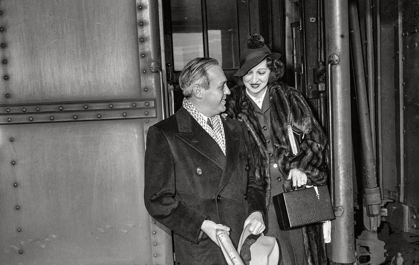 Lights, Camera, Laughs! Jack Benny and Mary Livingstone Charmed ...