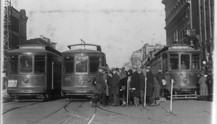 Exploring Washington DC History Through Old Photos: Streetcars at 15th ...